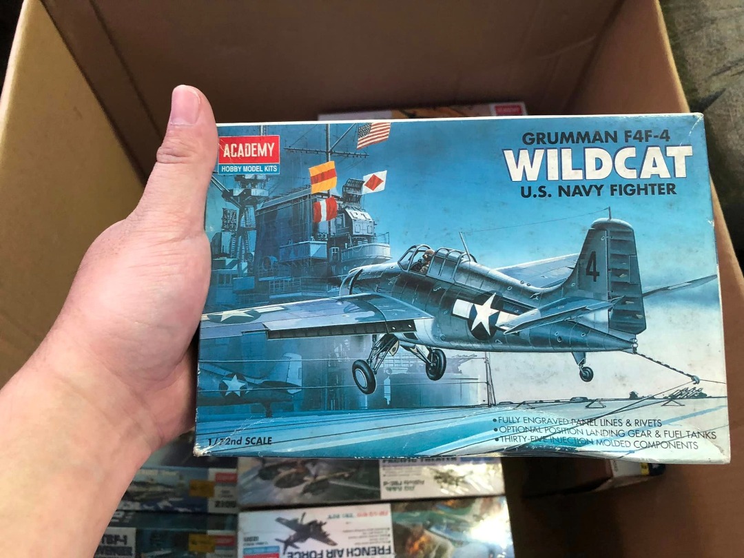 GRUMMAN F4F-4 WILDCAT US NAVY FIGHTER ACADEMY MODEL KITS, Hobbies ...