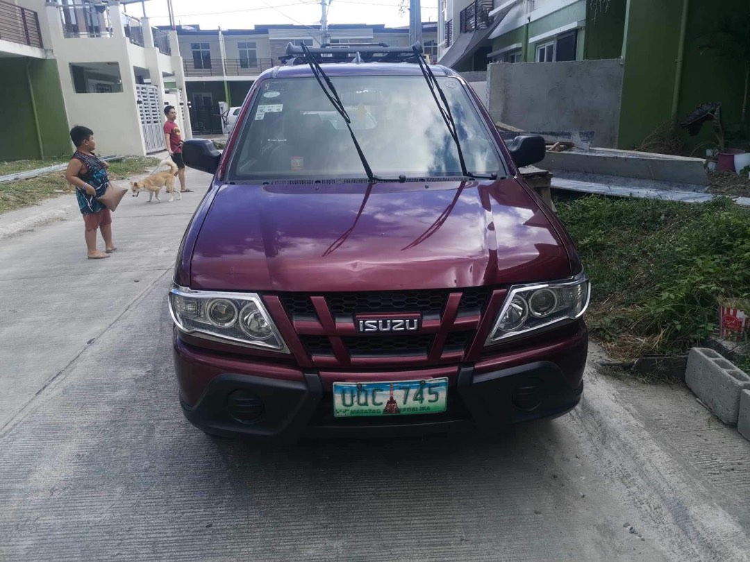 Isuzu Crosswind, Cars for Sale, Used Cars on Carousell