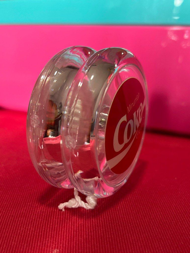 Minumlah Coke yo-yo Coca Cola, Hobbies & Toys, Toys & Games on Carousell
