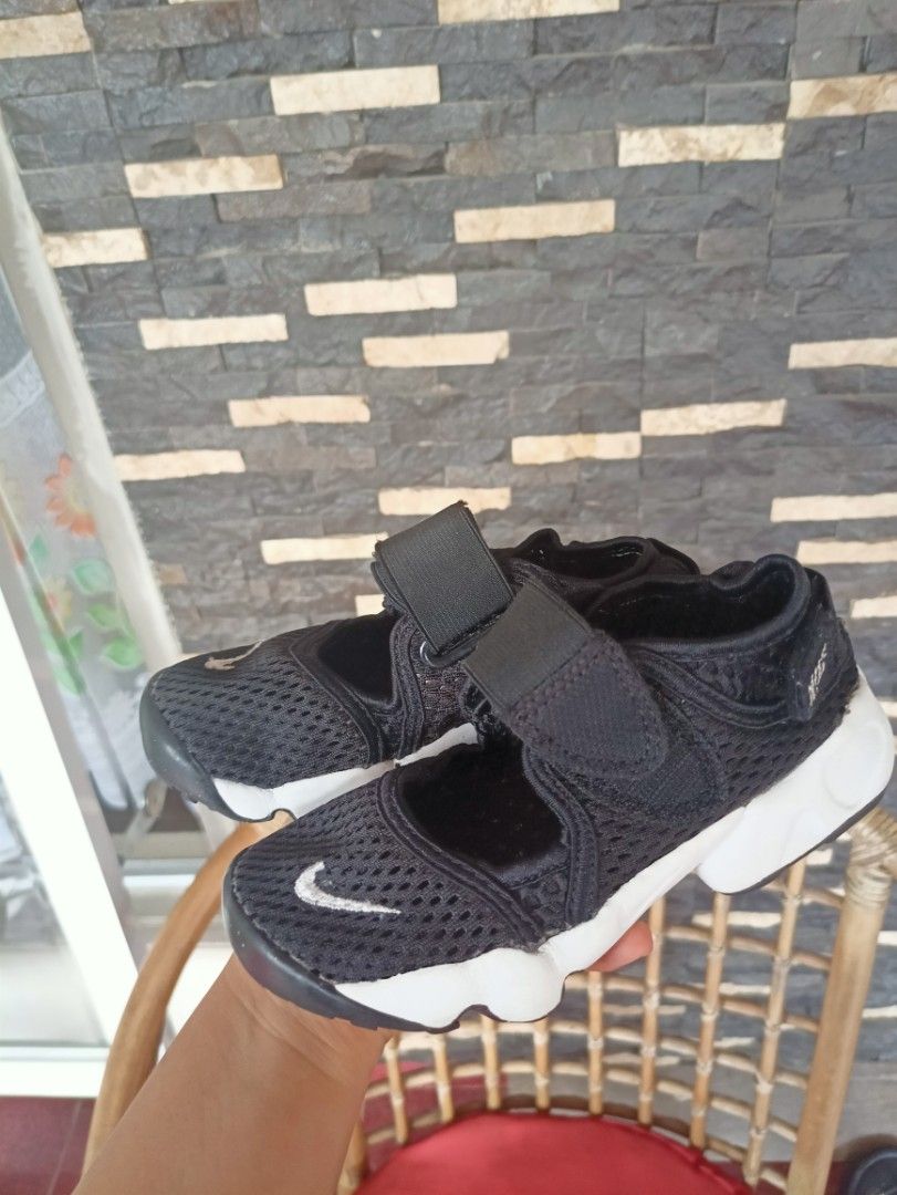 Nike air rift kids original, Bayi & Anak, Lainnya di Carousell