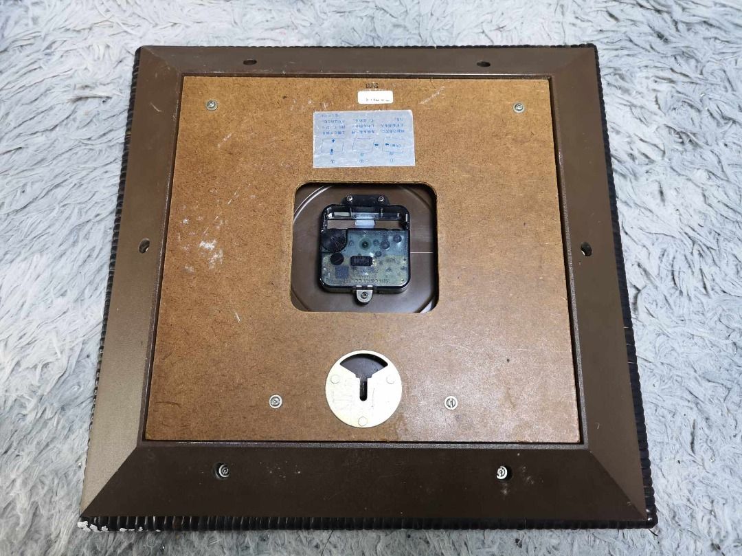 Seiko Quartz Wall Clock, Furniture & Home Living, Home Decor, Clocks on Carousell