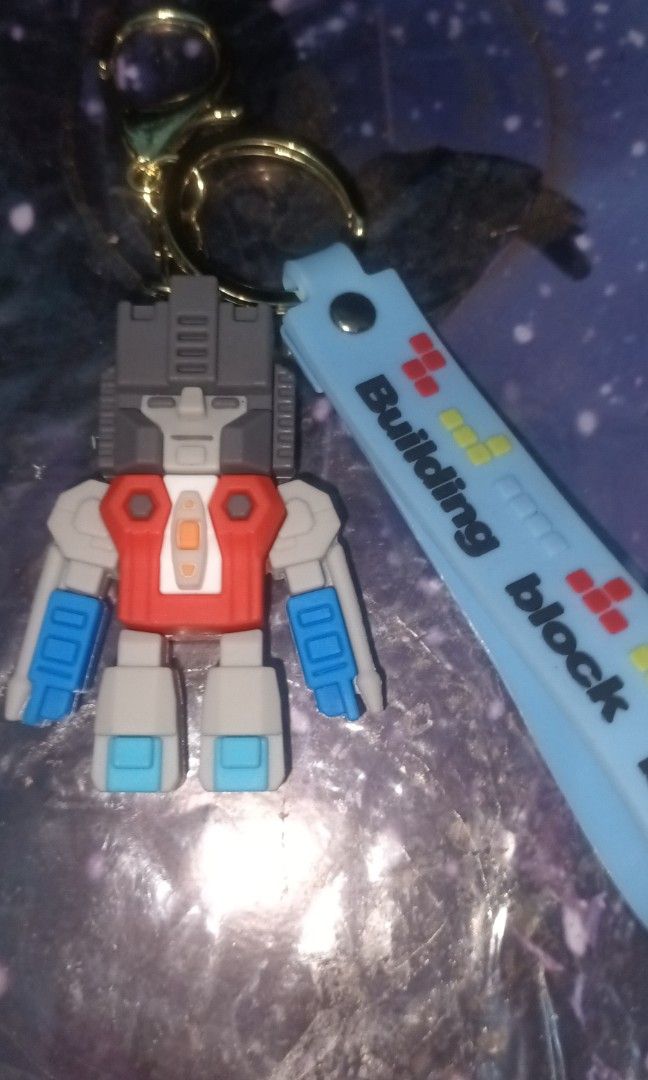 Starscream & Optimus Prime keychains, Hobbies & Toys, Toys & Games on ...