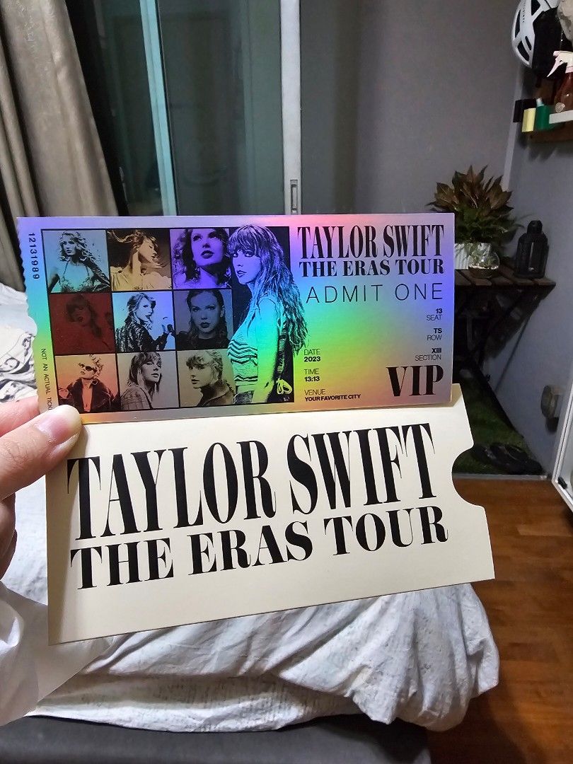 TAYLOR SWIFT VIP ERAS TOUR MERCH BOX (No ticket), Hobbies & Toys ...
