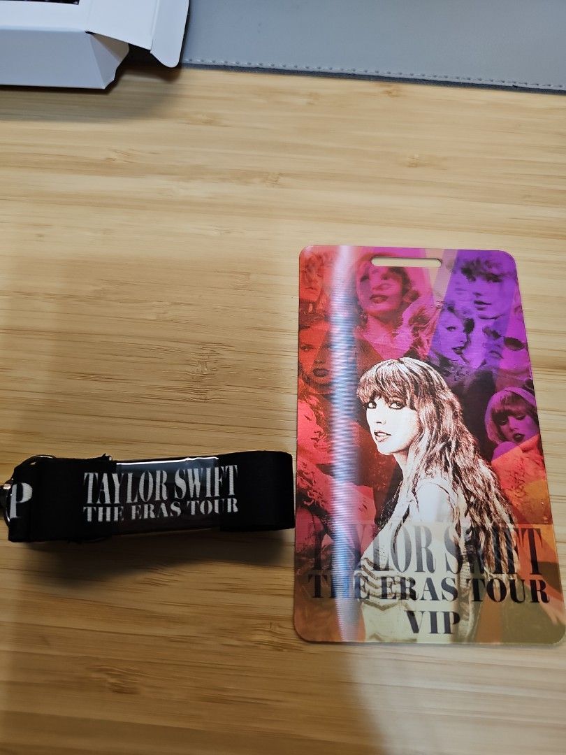 TAYLOR SWIFT VIP ERAS TOUR MERCH BOX (No ticket), Hobbies & Toys ...
