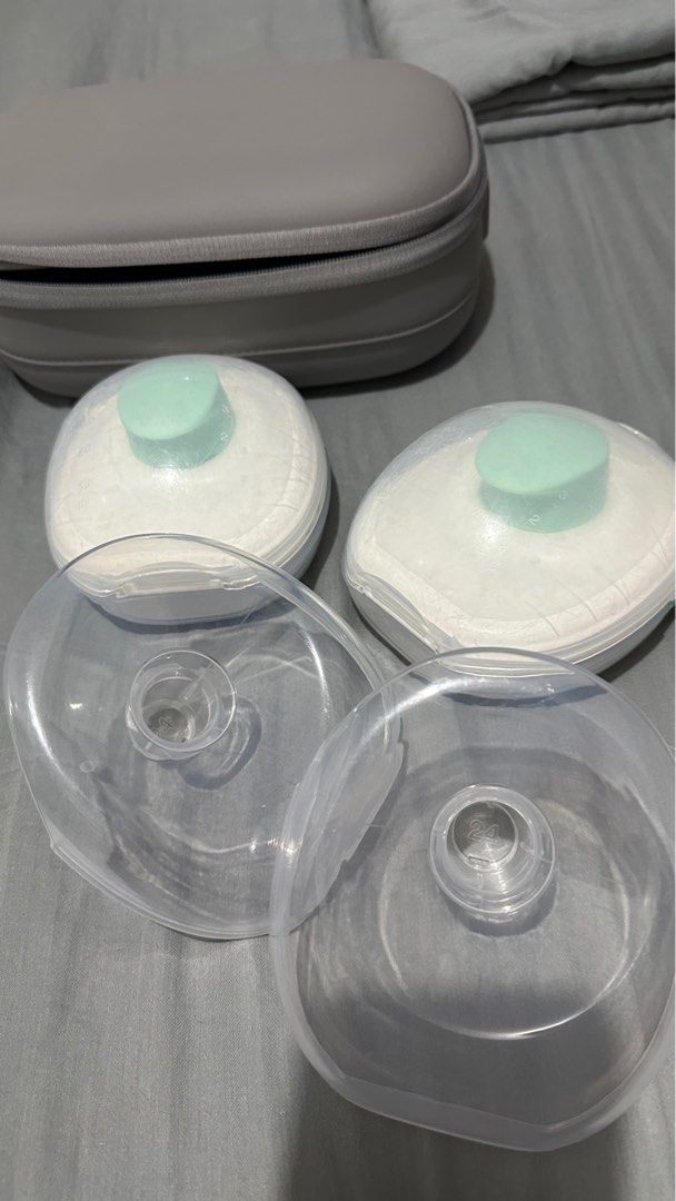 Willow Go Double Wearable Pump, Babies & Kids, Nursing & Feeding ...