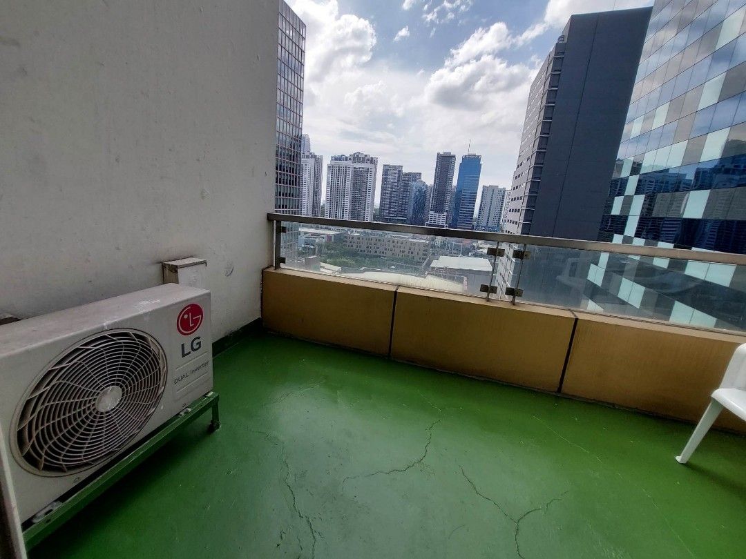 1 Bedroom with Balcony in BGC For Rent, Property, Rentals, Apartments ...