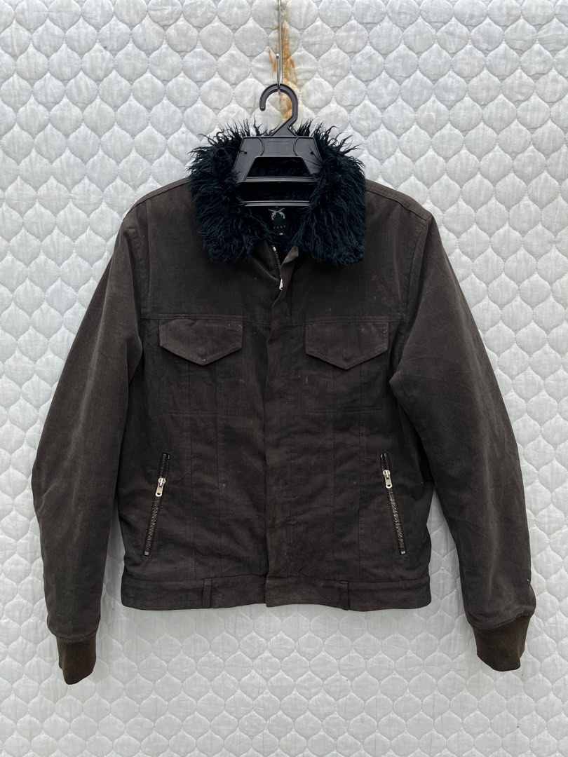 A(23). ROAR JACKET, Women's Fashion, Coats, Jackets and Outerwear on Carousell