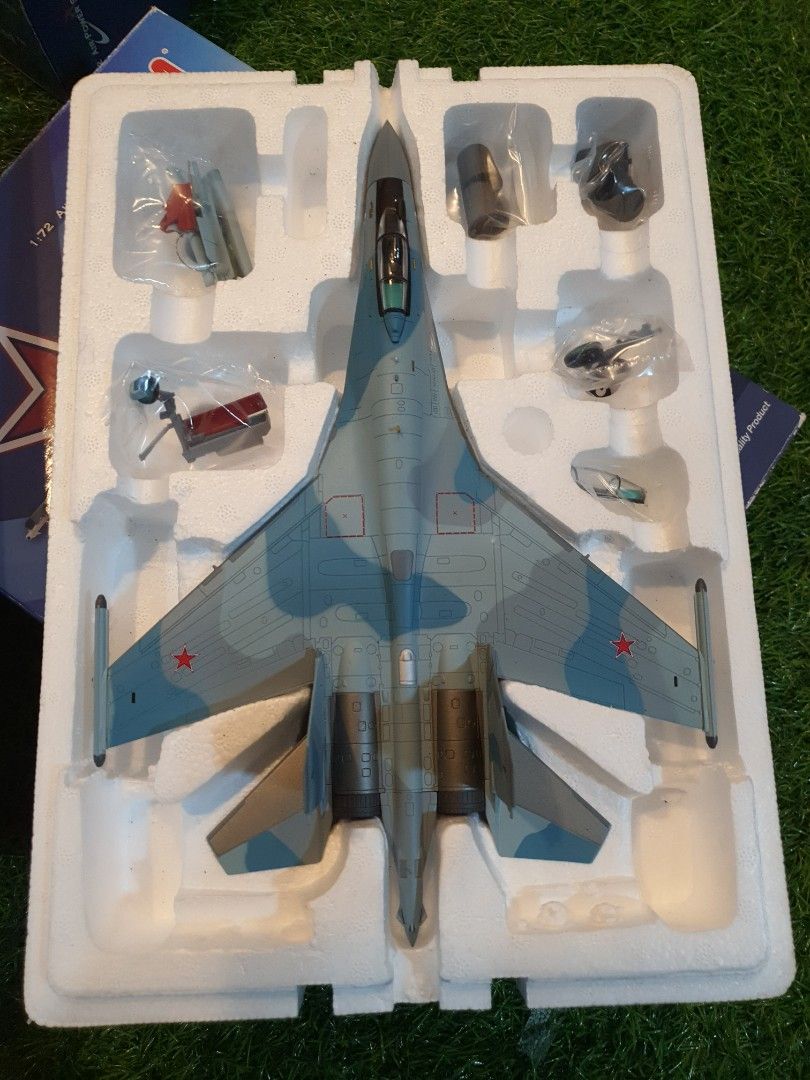Aircraft Model Sukhoi Su-35 Flanker #017, Hobbies & Toys, Toys & Games ...