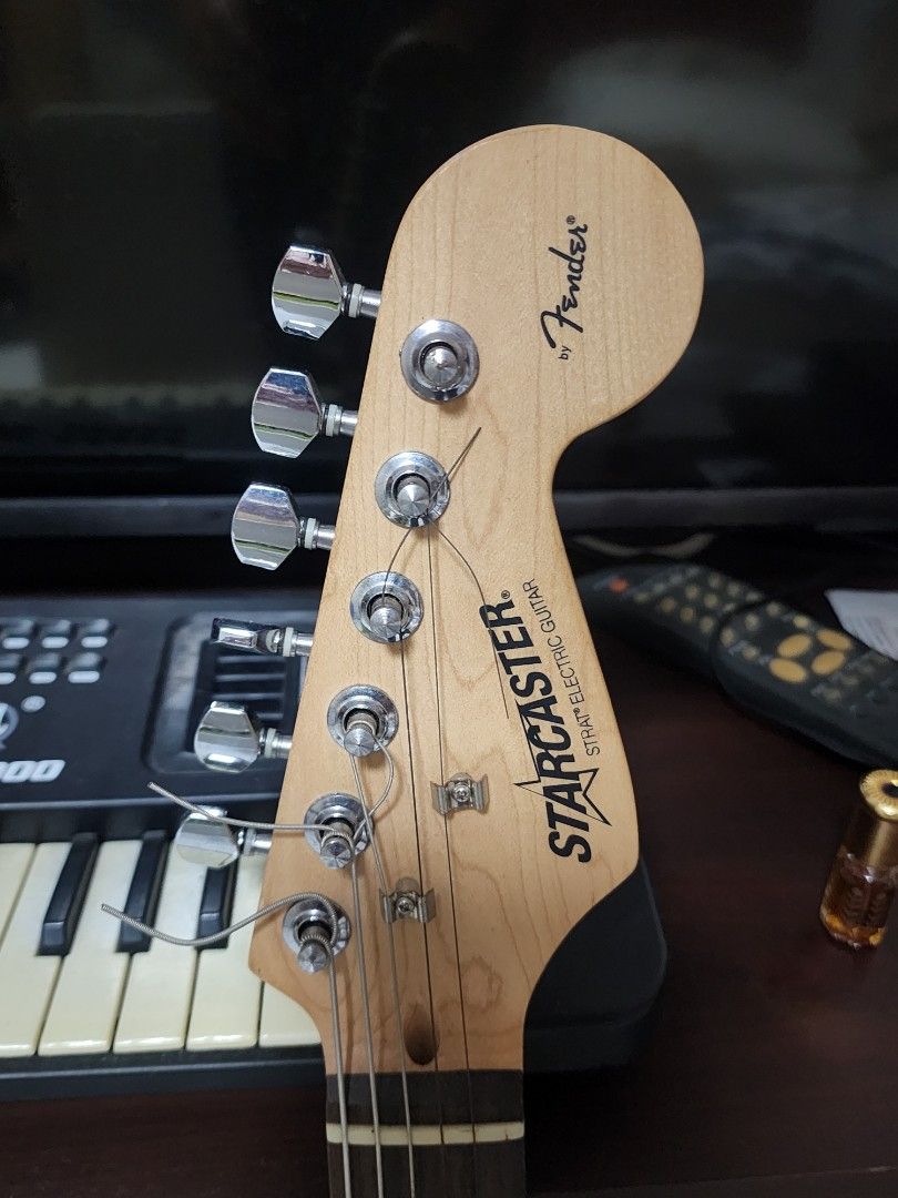 Fender Starcaster Guitar, Hobbies & Toys, Music & Media, Musical ...