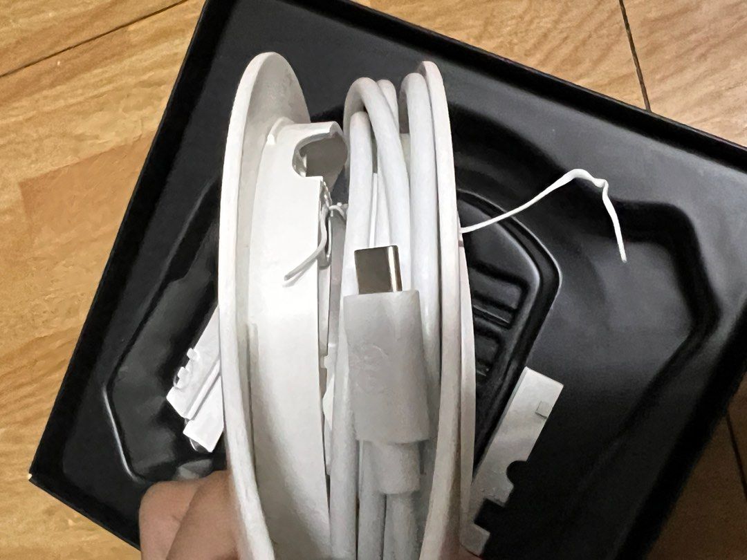 Fuse Macbook wire winder, Mobile Phones & Gadgets, Mobile & Gadget ...