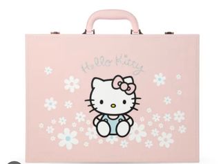 Authentic Sanrio Mahjong Set Hello Kitty Gold colour, Hobbies & Toys ...