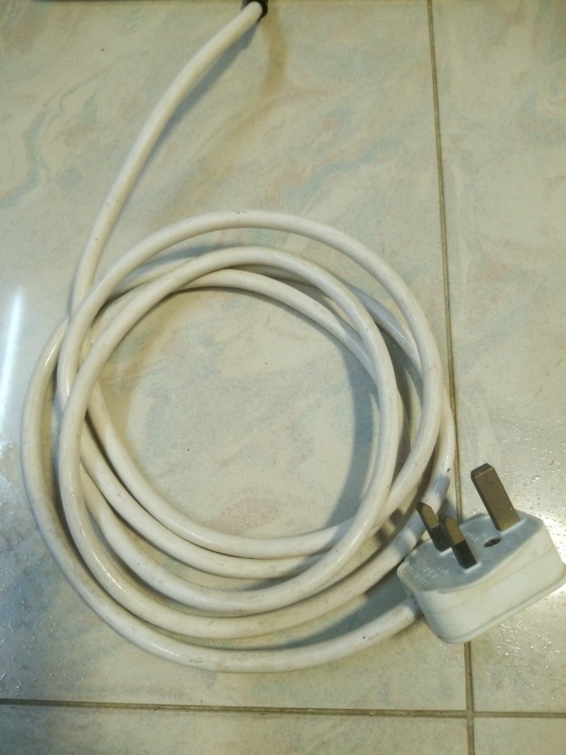 Hitachi Tower Fan Made in Japan, 家庭電器, 空氣清新機及抽濕機 - Carousell