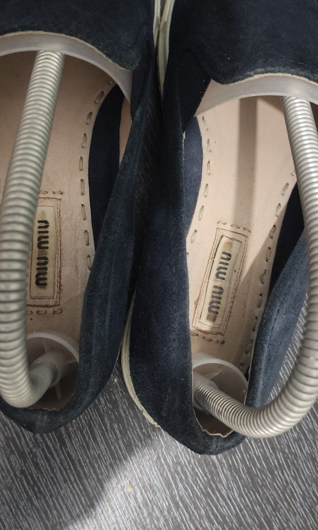 Miu miu Made in Romania, Fesyen Wanita, Sepatu di Carousell