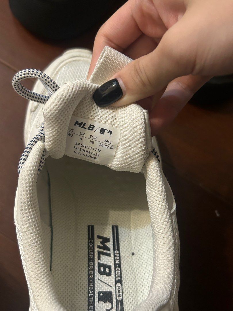 MLB 厚底老爹鞋 增高鞋 Big Ball Chunky系列 紐約洋基隊 (3ASHC101N-50IVS), 她的時尚, 鞋類, 運動鞋 ...