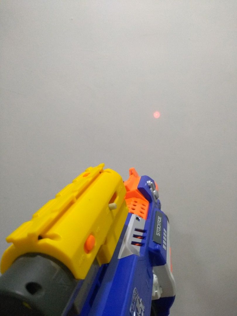 Nerf N- Strike Elite Stockade With Laser Scope Red Dot Tactical Light ...