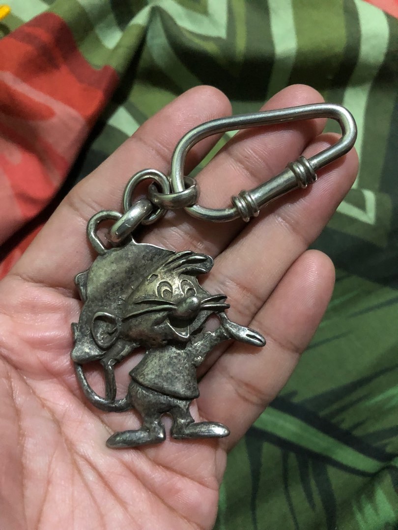 Speedy gonzales looney tunes collectible metal charm, Hobbies & Toys ...