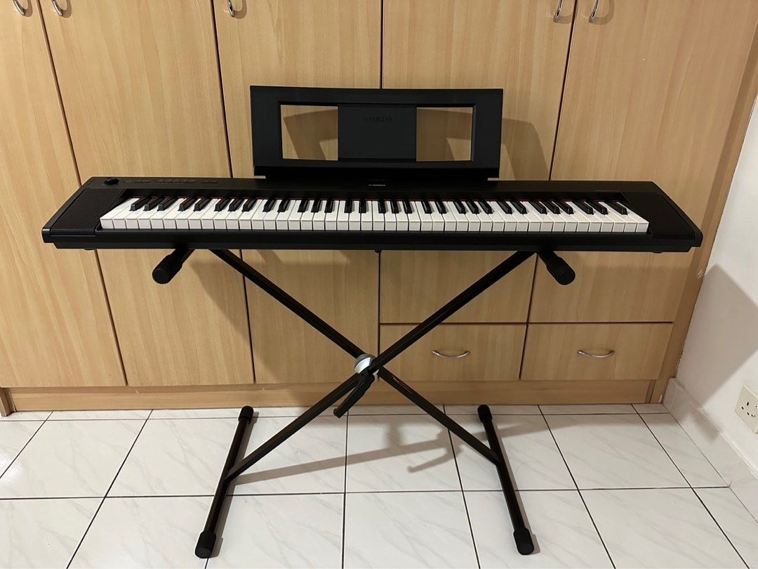 Yamaha Keyboard (Piaggero NP-32), Hobbies & Toys, Music & Media ...