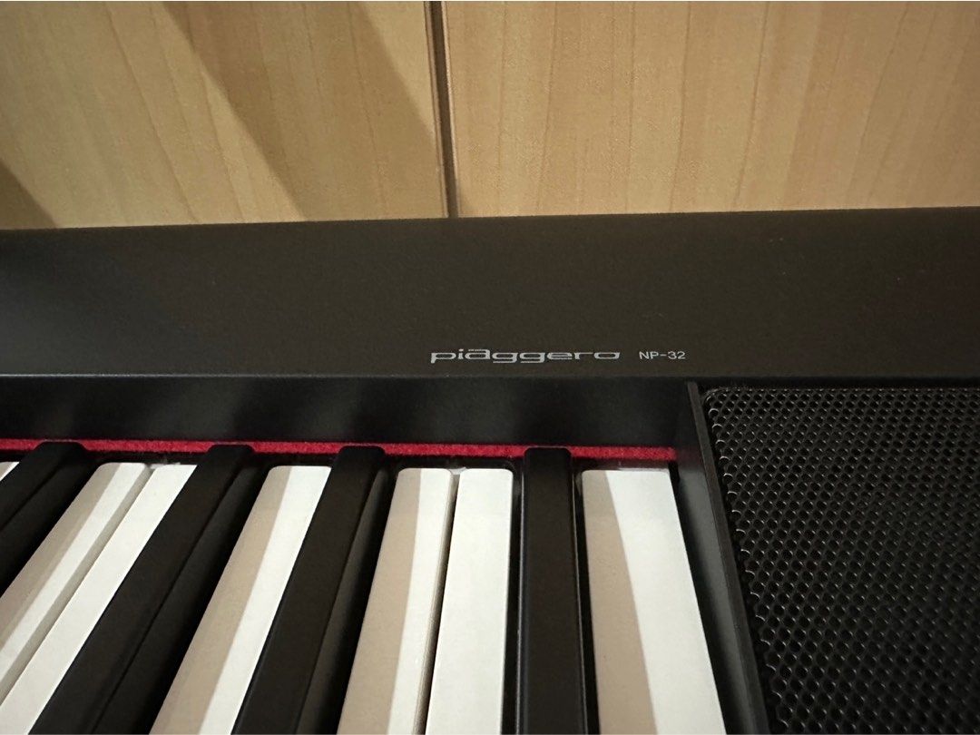 Yamaha Keyboard (Piaggero NP-32), Hobbies & Toys, Music & Media ...