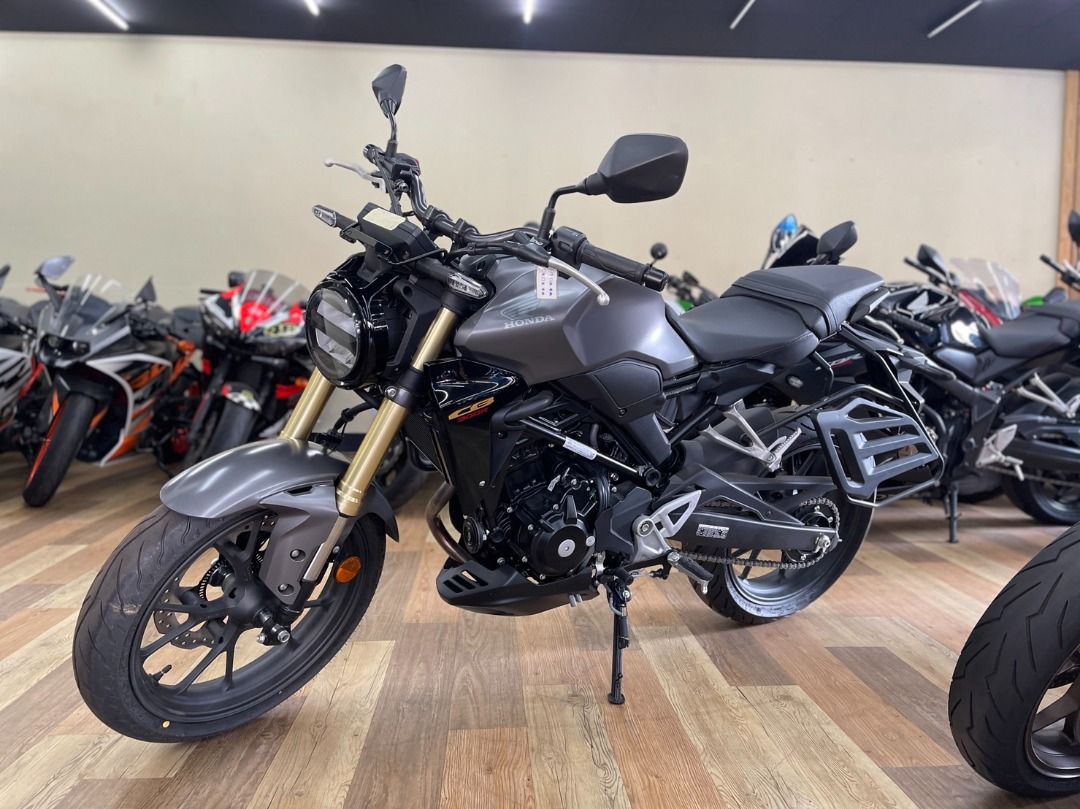 2023年 HONDA CB300R 全新車 》 #有檔位顯示 #有滑動式離合器 #貿易車, 機車, 新車在旋轉拍賣