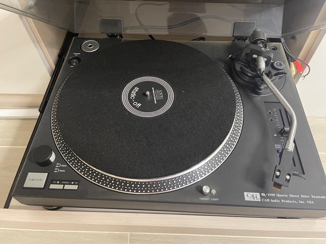 美國 CAH Q-1500 DJ盤 黑膠 直驅石英唱盤, 音響器材, 其他音響配件及設備 - Carousell