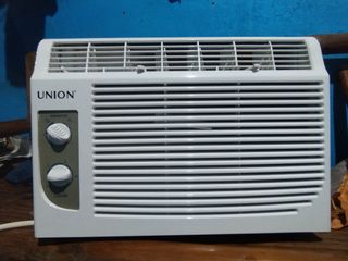 Panasonic 1.0 HP Window Type Aircon with Remote Control | Model: CW ...