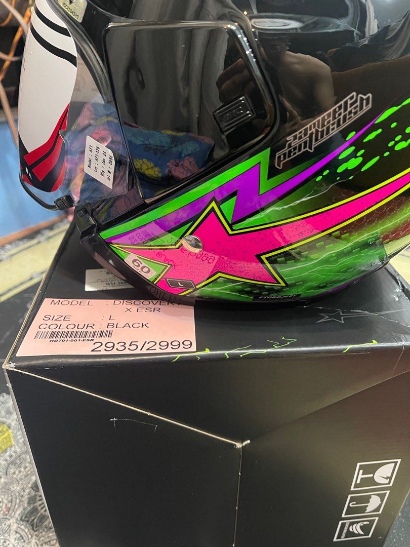 arc esr helmet, Motorbikes on Carousell