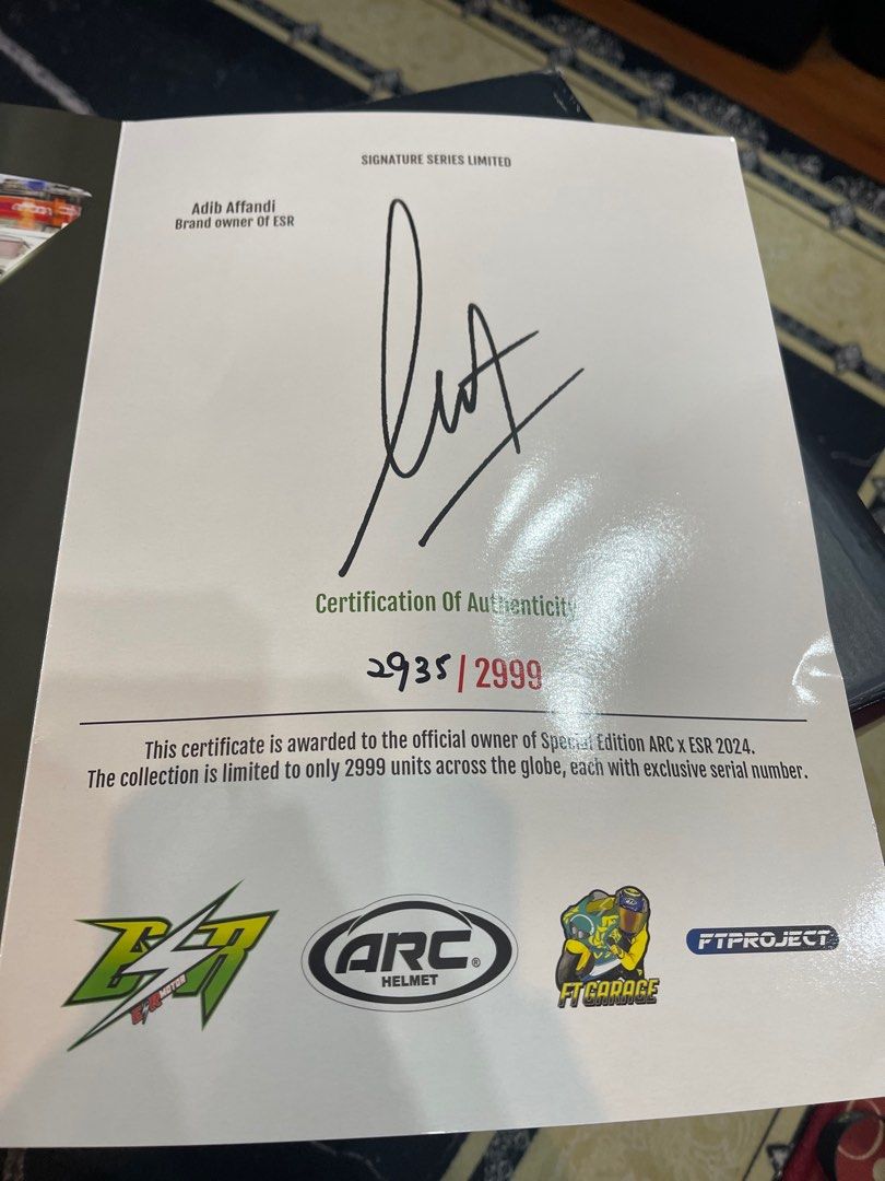 arc esr helmet, Motorbikes on Carousell