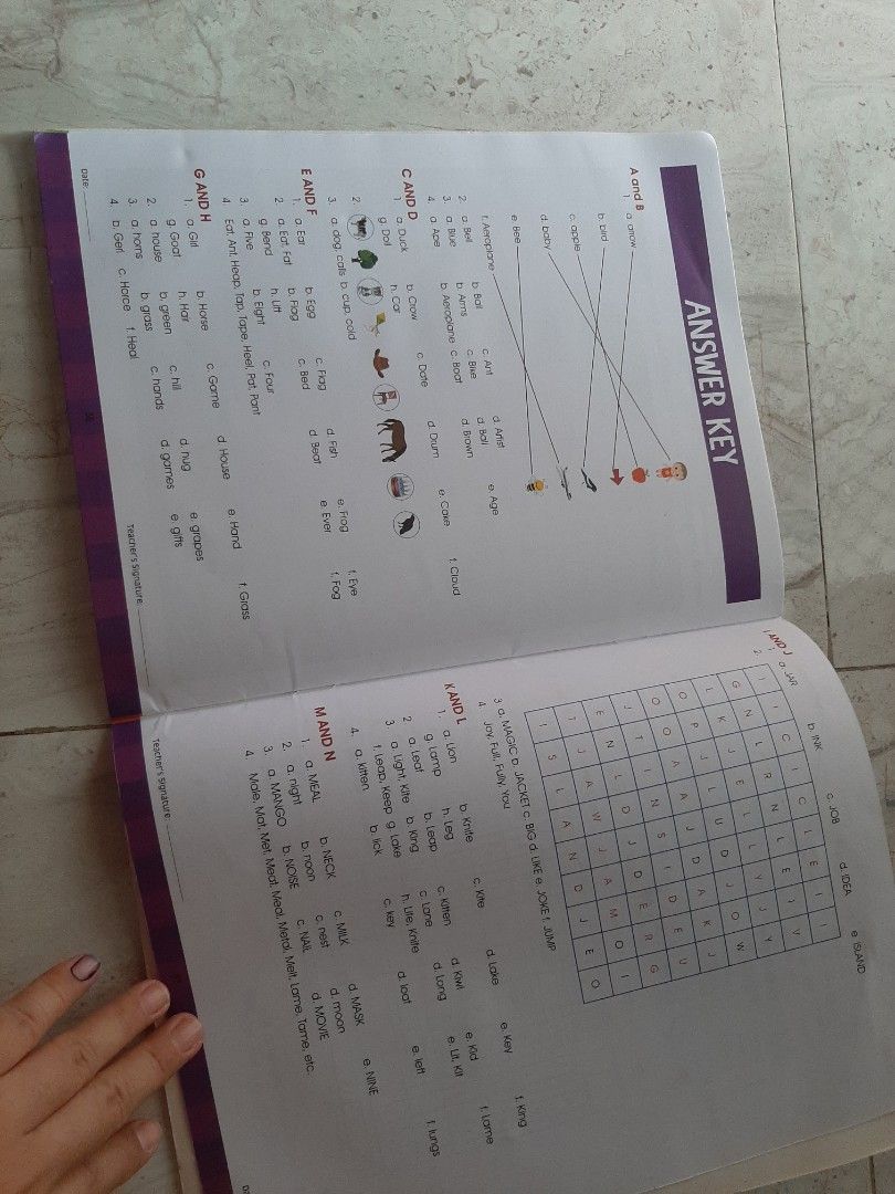 Buku spellathon, Buku & Alat Tulis, Buku Anak-Anak di Carousell