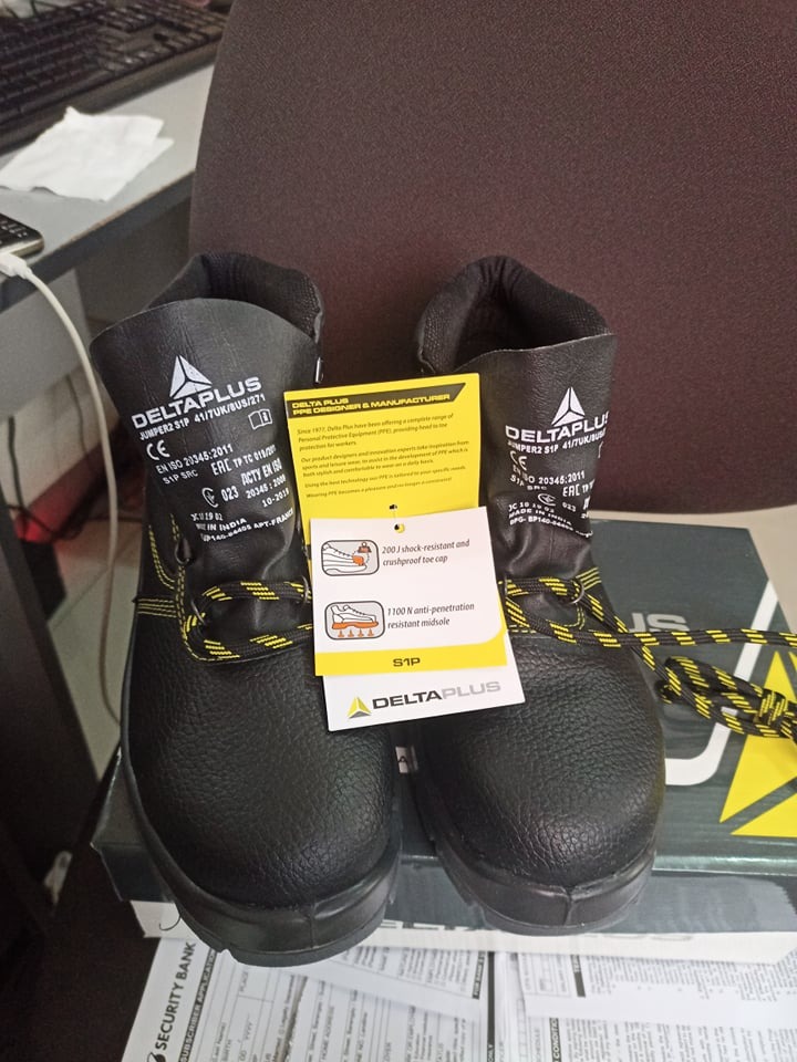 DELTA PLUS HIGH CUT, Commercial & Industrial, Construction & Building ...