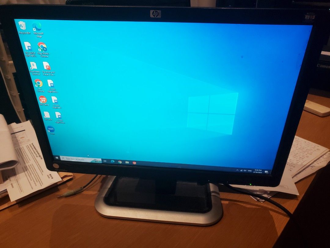 HP L1908W 19" LCD Monitor (Negotiable) - Well-Used with Minor Defects ...