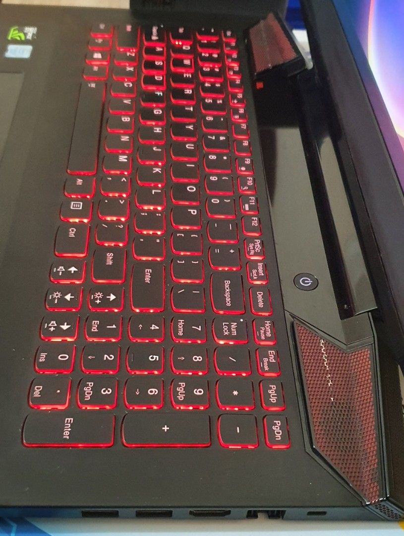 [WTS] -Lenovo Y700 i7-6700HQ GTX960M