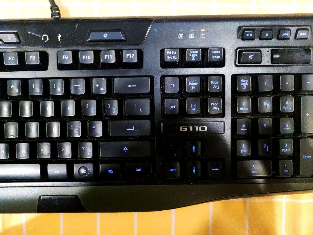 Logitech G110 Wired Gaming Keyboard with Audio Controller, Computers ...