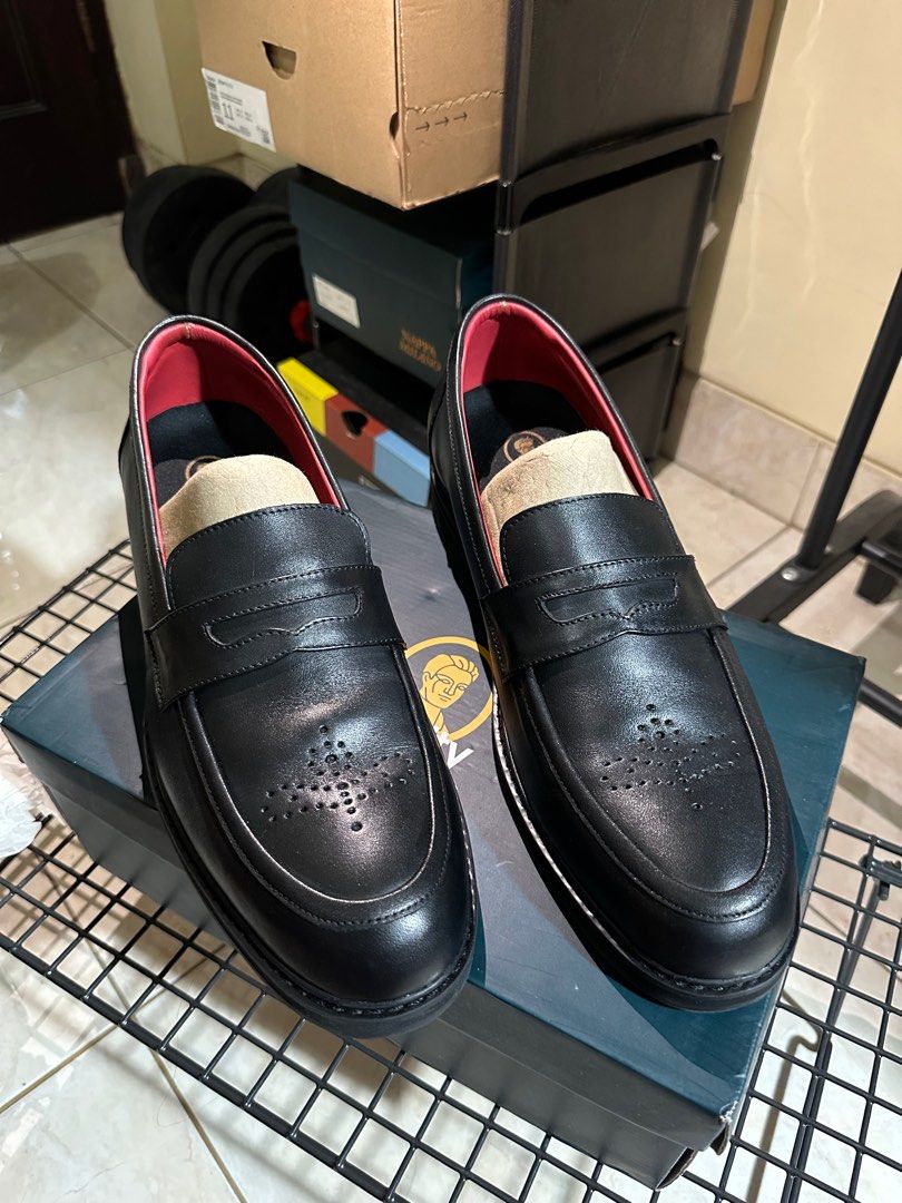 Nappa Milano X Reality Club | Crimson Club Penny, Fesyen Pria, Sepatu ...
