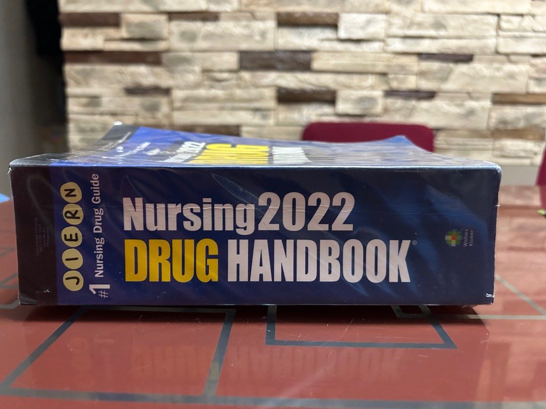 Nursing Drug Handbook 2022, Hobbies & Toys, Books & Magazines, Textbooks on Carousell