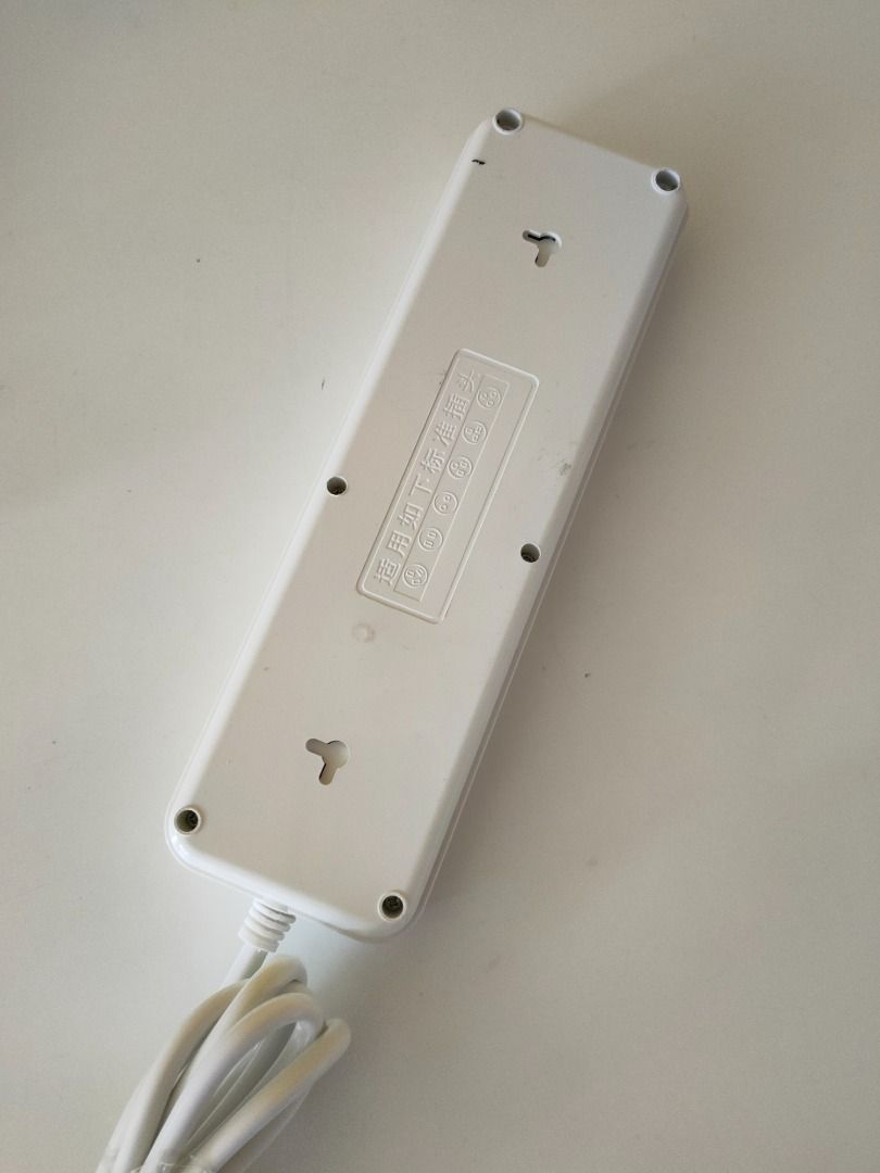 power strip - 4 AC switched outlets + 2 USB , mains input via PSB-10 china style power plug ...