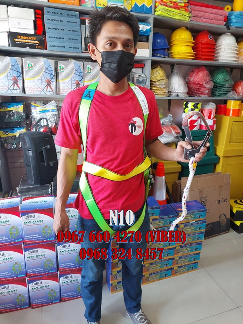 safety harness single hook, Commercial & Industrial, Construction ...