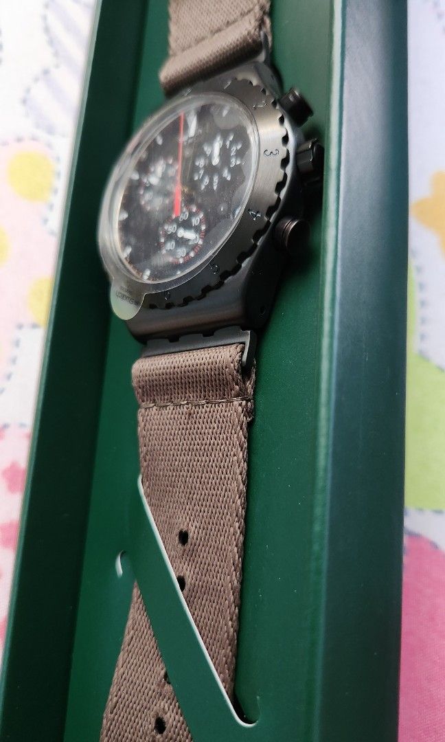 Swatch Bonfire, Men's Fashion, Watches & Accessories, Watches on Carousell