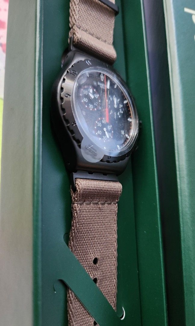 Swatch Bonfire, Men's Fashion, Watches & Accessories, Watches on Carousell