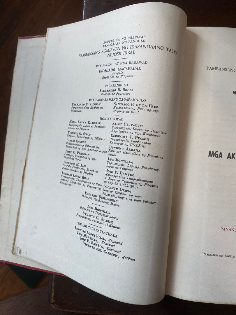 TAGALOG VINTAGE ANTIQUE BOOK HISTORY RIZALIAN - MGA AKDANG PAMPANITIKAN ...