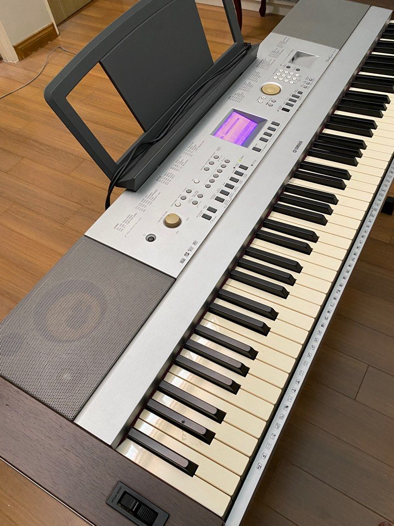 Yamaha Portable Grand Dgx 640