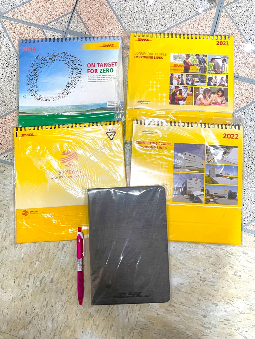 包順豐 全新 DHL月曆 2018-2022 坐檯月曆座檯月曆calendar DHL notebook 記事簿, 興趣及遊戲, 手作＆自家 ...
