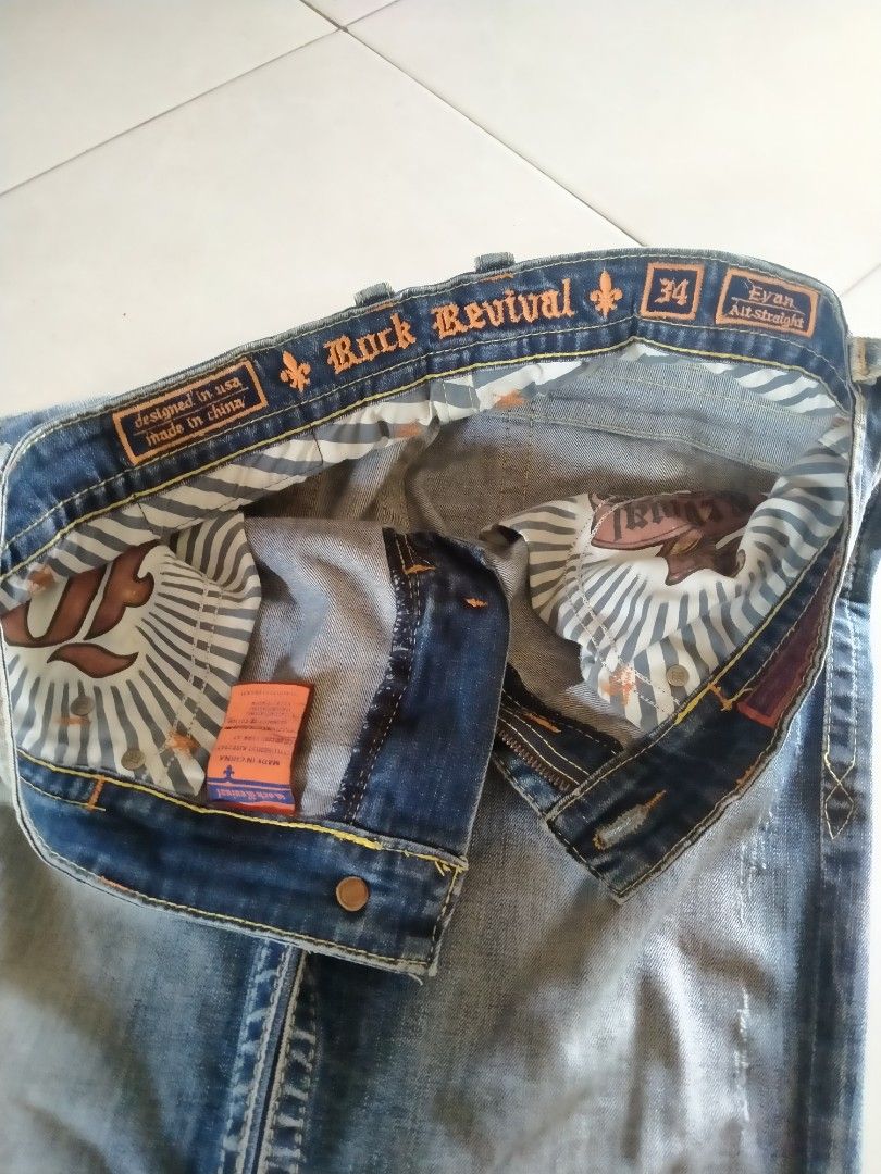 Celana jeans rock revival, Fesyen Pria, Pakaian , Bawahan di Carousell