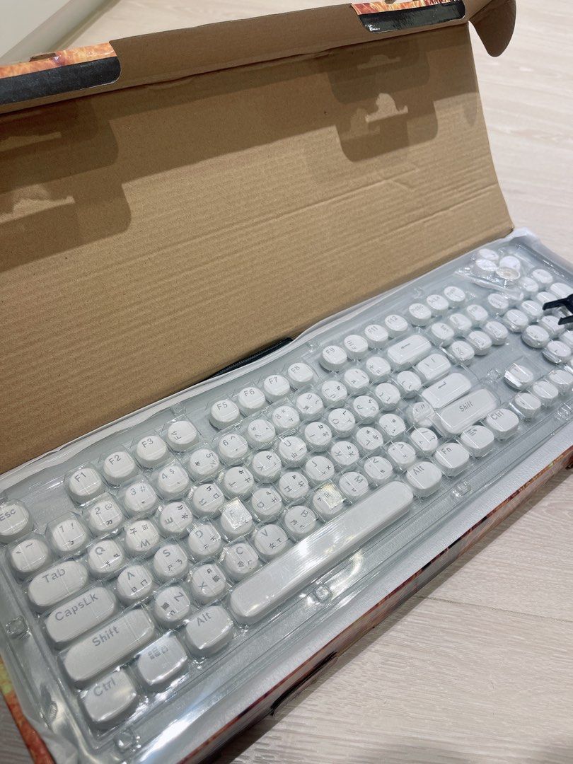 【鍵盤】COOLPC 火樹銀光 時尚遊戲機械式鍵盤 （原價$1490）, 電腦及科技產品, 電腦周邊產品, 電腦鍵盤及相關產品在旋轉拍賣