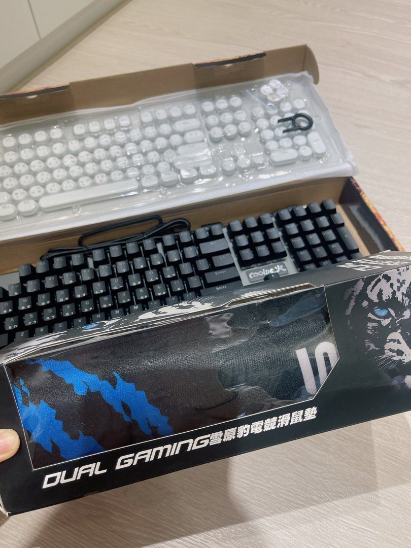 【鍵盤】COOLPC 火樹銀光 時尚遊戲機械式鍵盤 （原價$1490）, 電腦及科技產品, 電腦周邊產品, 電腦鍵盤及相關產品在旋轉拍賣