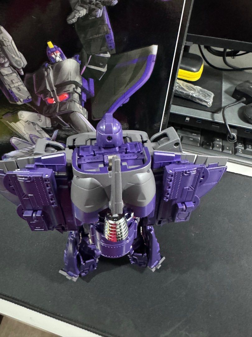 Fans Toys Transformers Masterpiece, FT- 44 Thomas (Astrotrain Triple ...