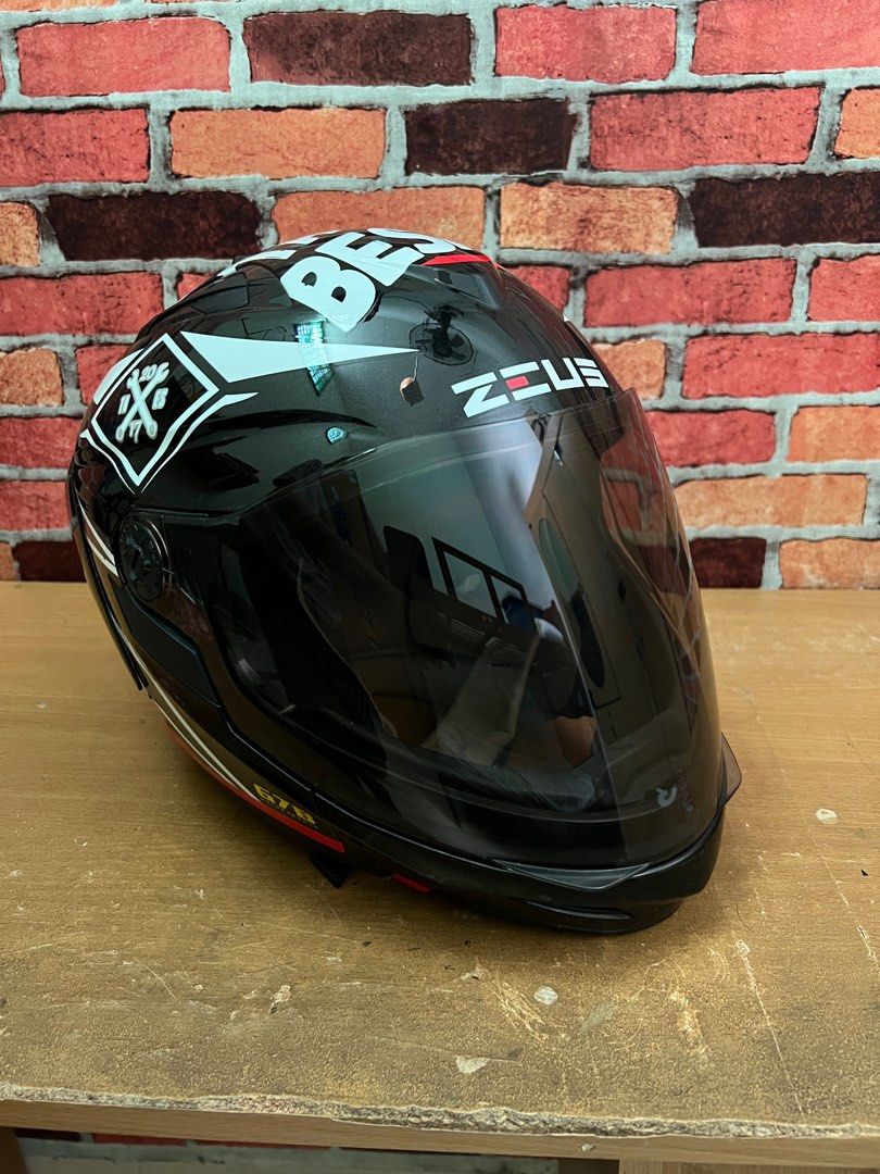 Helmet Zeus ZS-613 GTB special edition, Motorbikes on Carousell