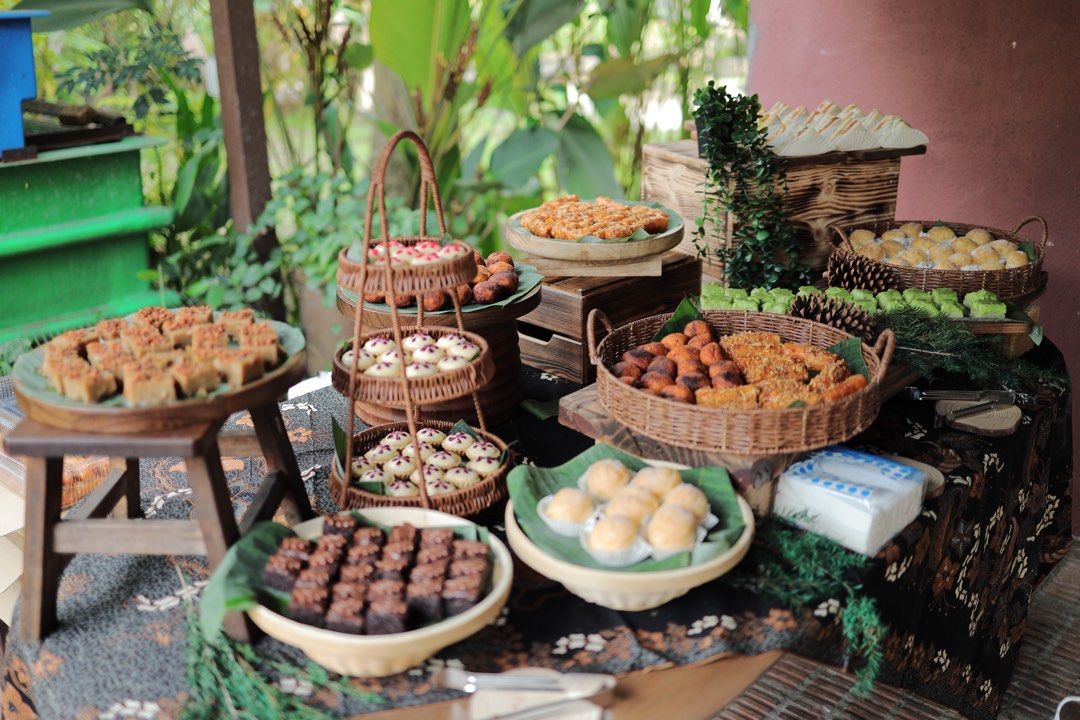 (SEWA) - DEKO DESSERT TABLE, Furniture & Home Living, Outdoor Furniture ...