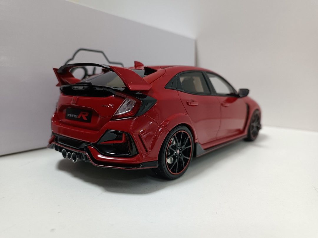 1/18 Otto mobile Honda civic type r FK8, 興趣及遊戲, 玩具 & 遊戲類 - Carousell