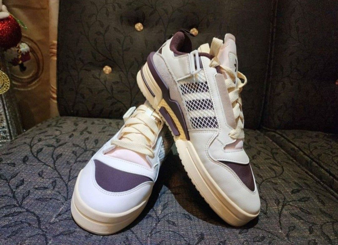 Adidas Forum Mod Low, Men's Fashion, Footwear, Sneakers on Carousell