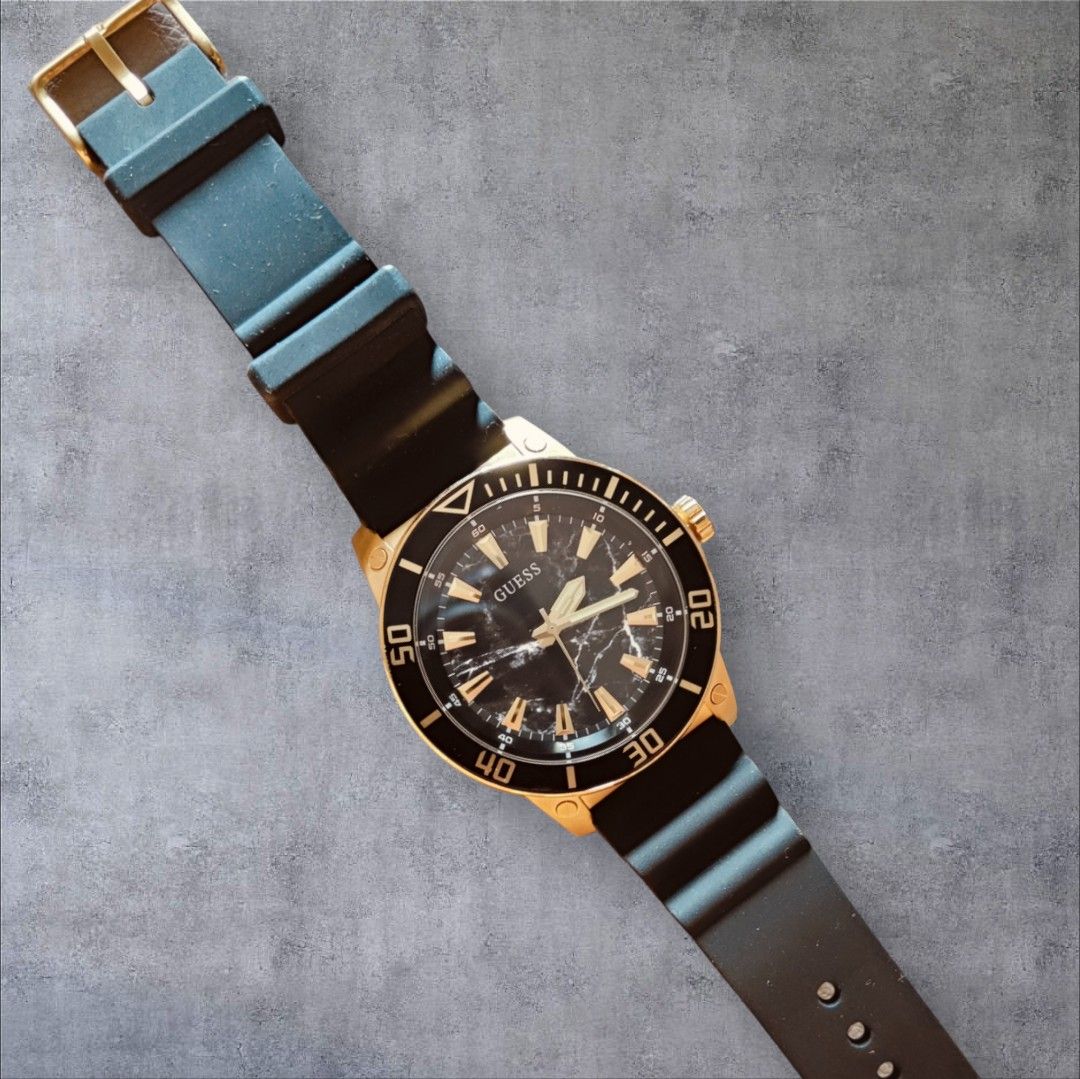 Authentic Guess Watch, Men's Fashion, Watches & Accessories, Watches on ...
